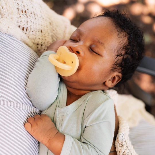 Buy Best Teething Pacifiers for Newborns | MilkSnob – Milk Snob